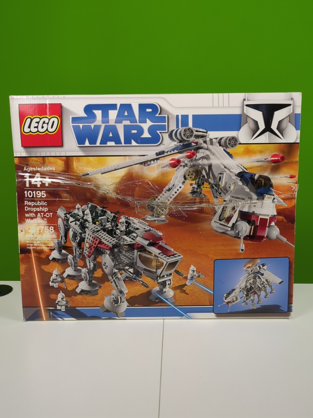 Lego Star Wars: The Clone Wars: Republic Dropship with AT-OT 10195 - B ...